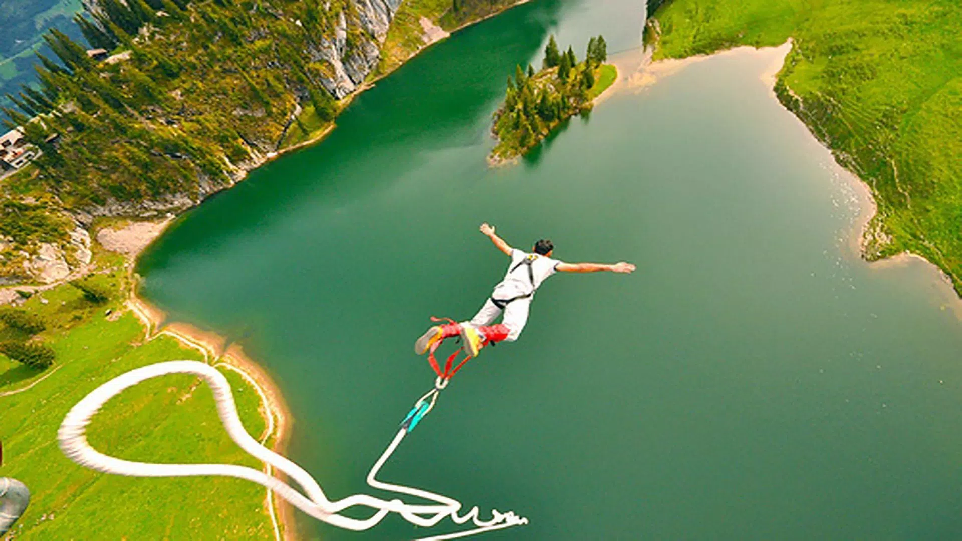 Bungee Jumping Wallpaper