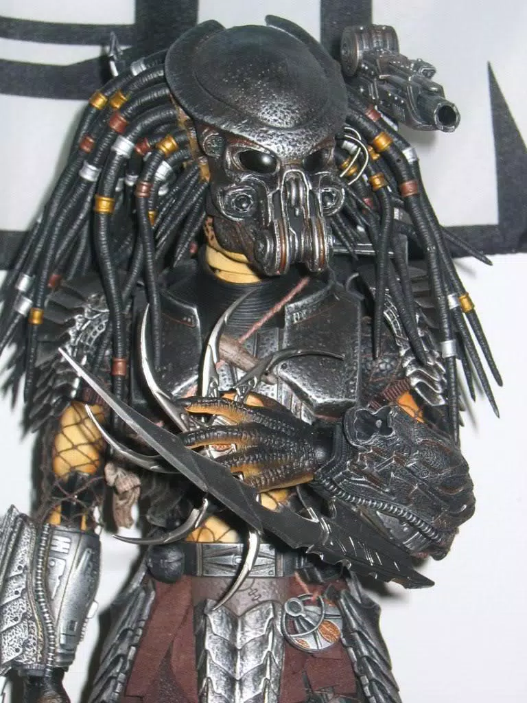 Chopper Predator Wallpaper