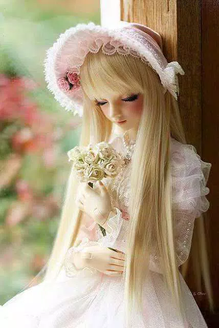 Beautiful And Cute Dolls Wallpaper
