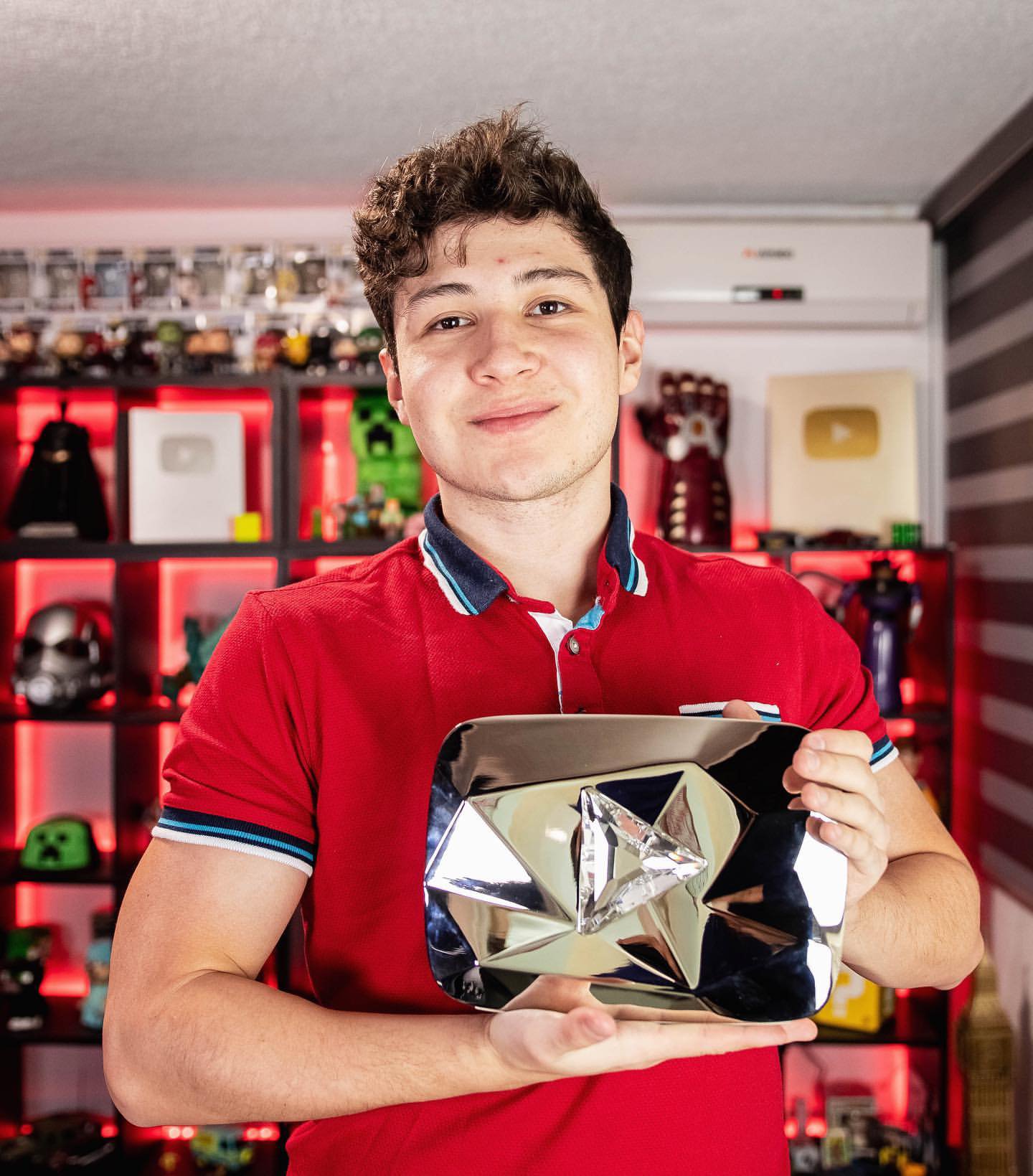 E mastersensei Wallpaper HD 4K APK für Android herunterladen